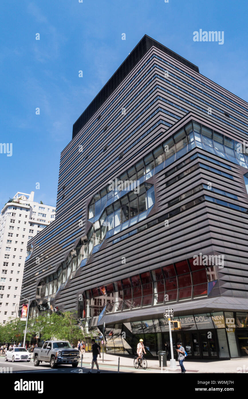 Blue school building hi-res stock photography and images - Alamy