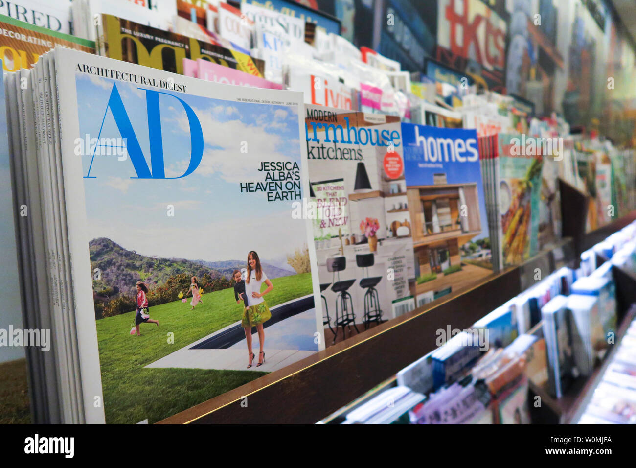 Magazine Stand Featuring Magazine Covers, NYC, US Stock Photo - Alamy