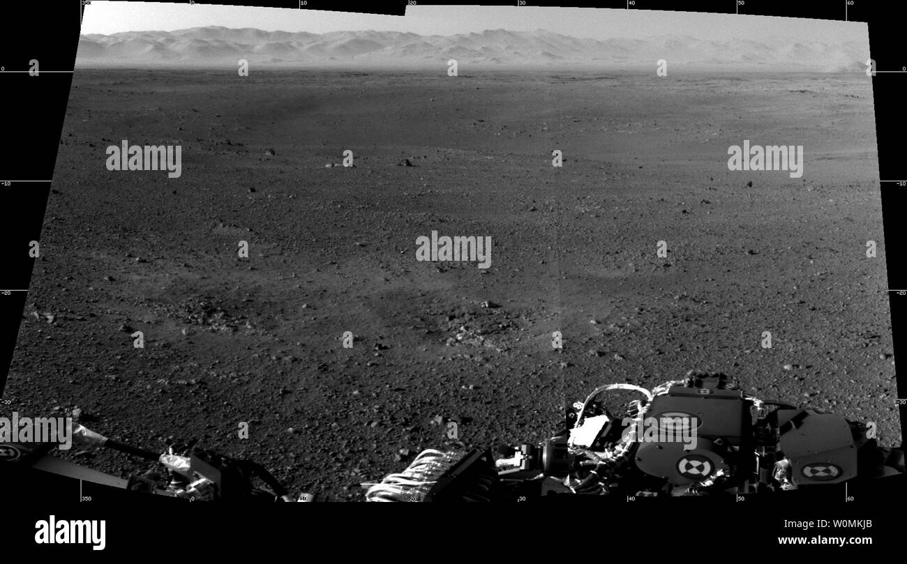 Mars curiosity rover landed Black and White Stock Photos & Images - Alamy