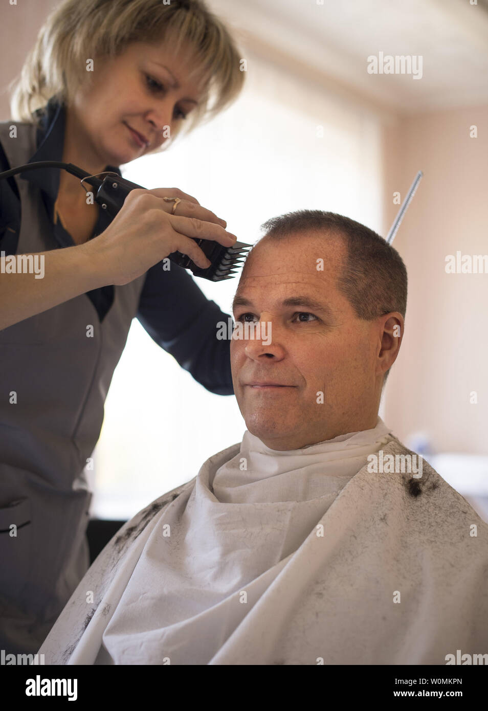 Expedition 33 Flight Engineer Kevin Ford gets his hair cut at the ...