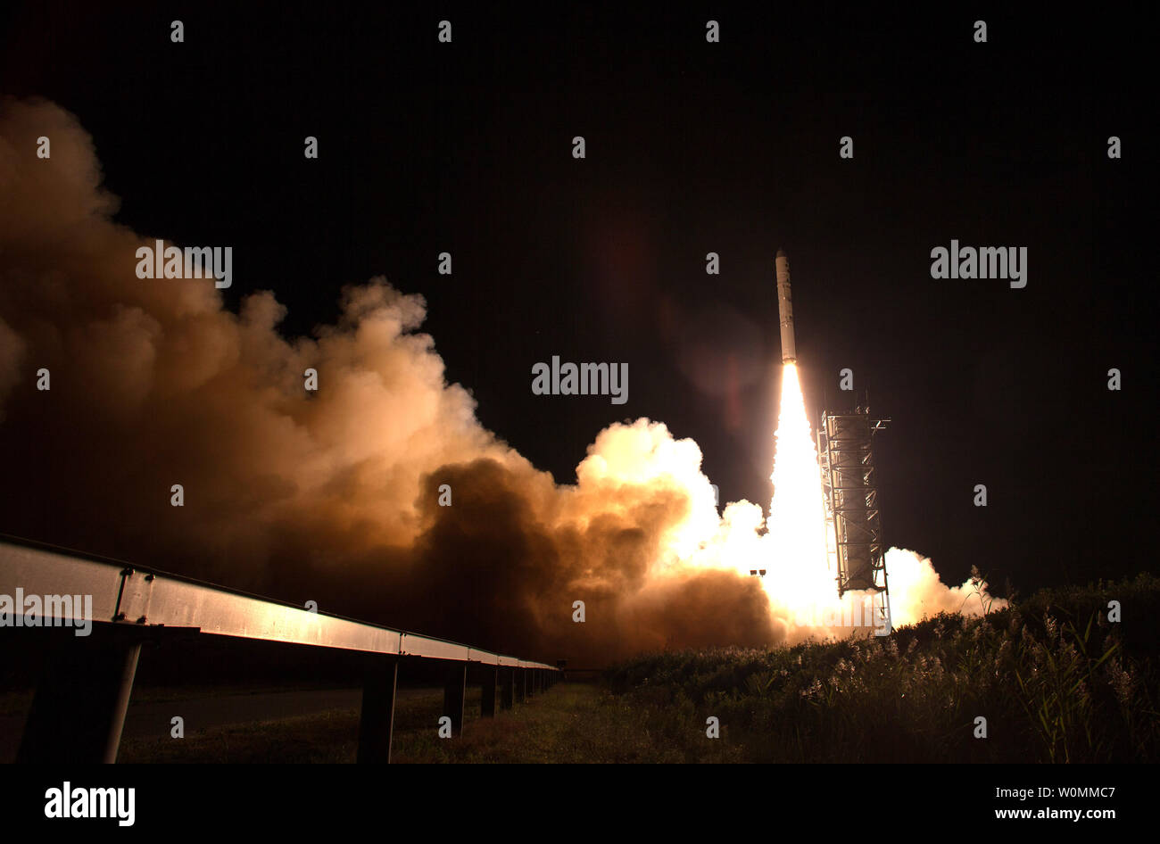 NASA's Lunar Atmosphere and Dust Environment Explorer (LADEE ...