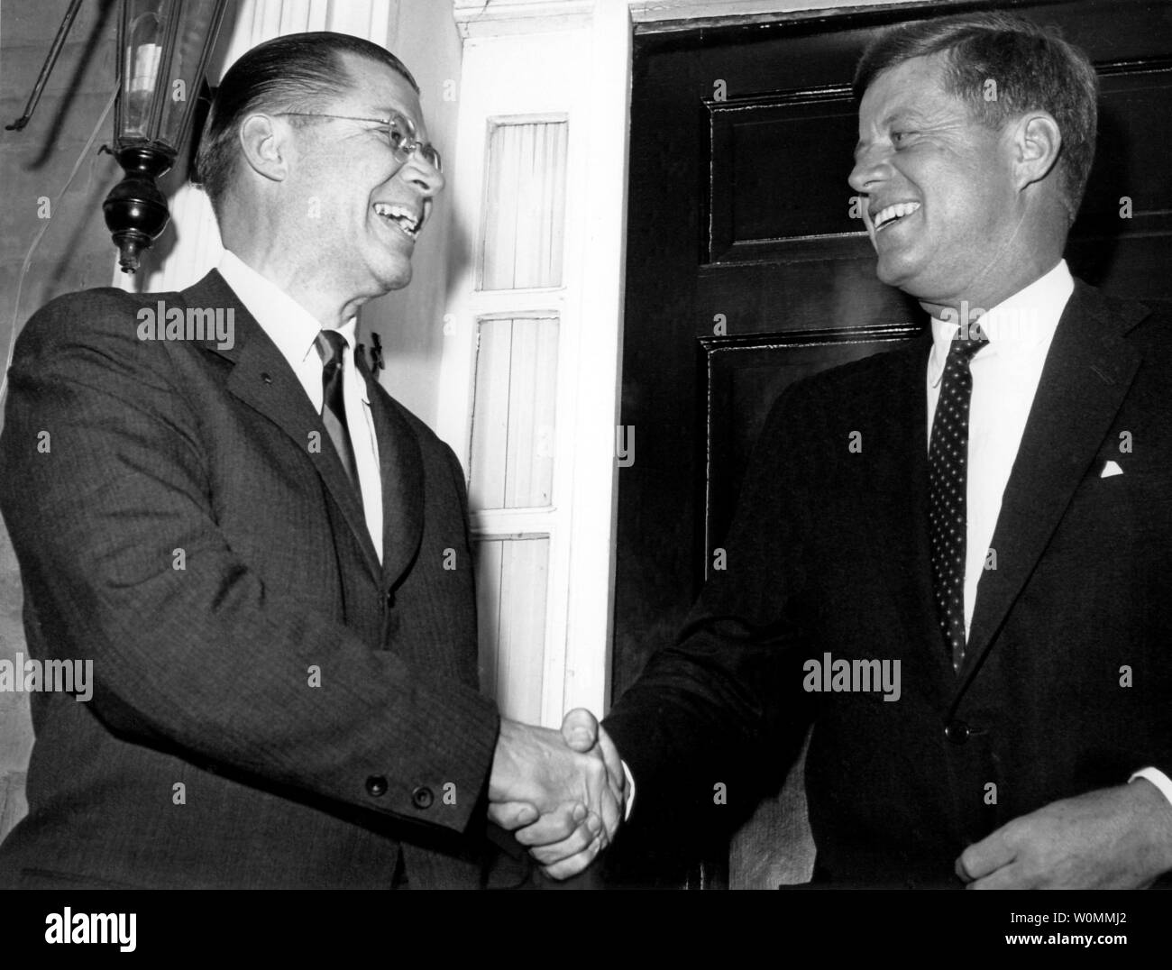 Robert mcnamara ford hi-res stock photography and images - Alamy