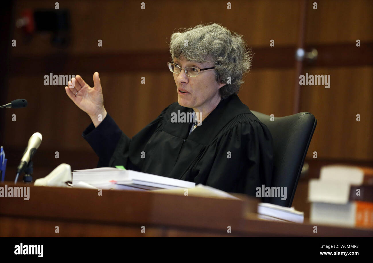 Time to payback hi-res stock photography and images - Alamy