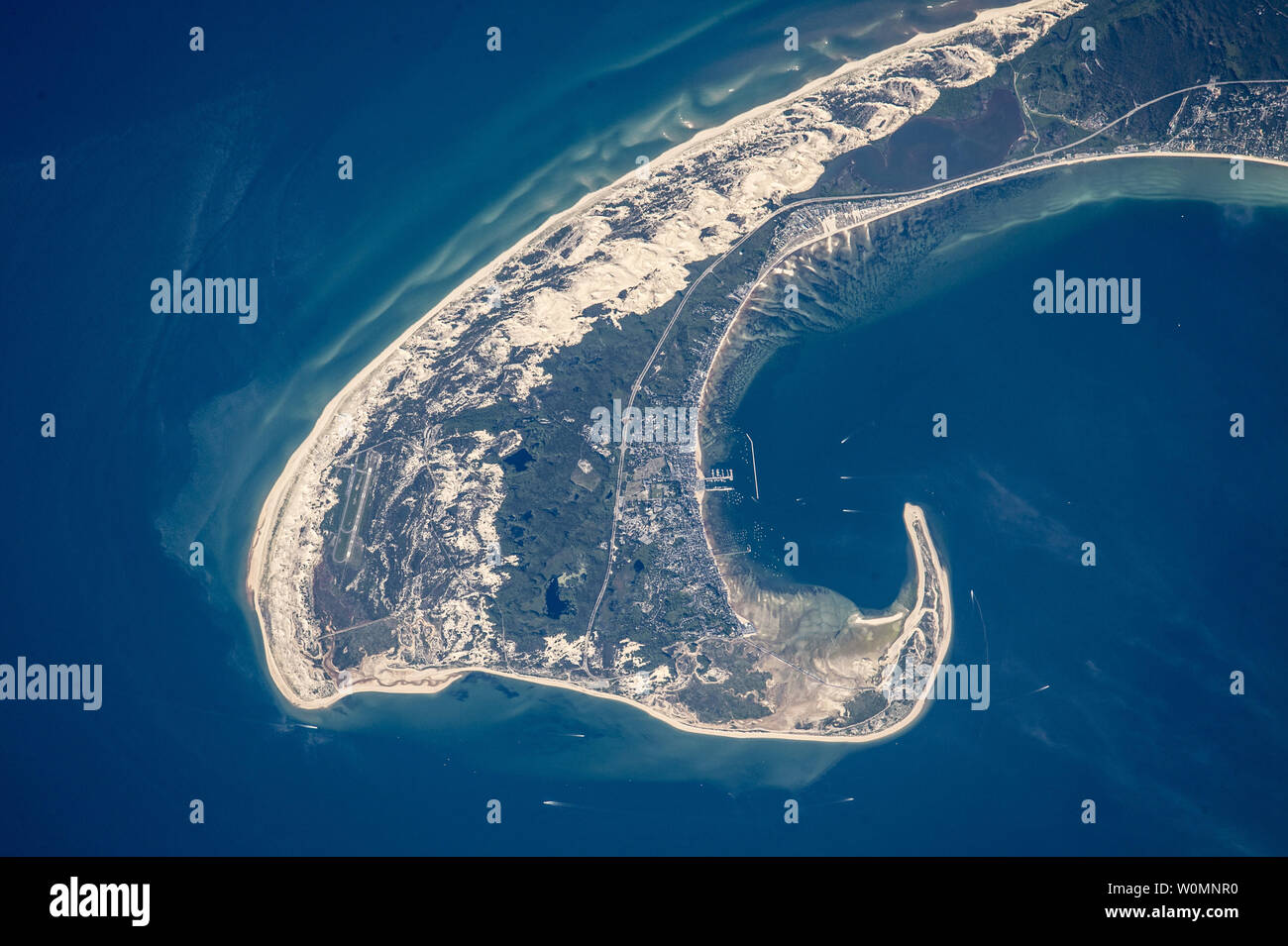 International space station on on june 13 hi-res stock photography and ...