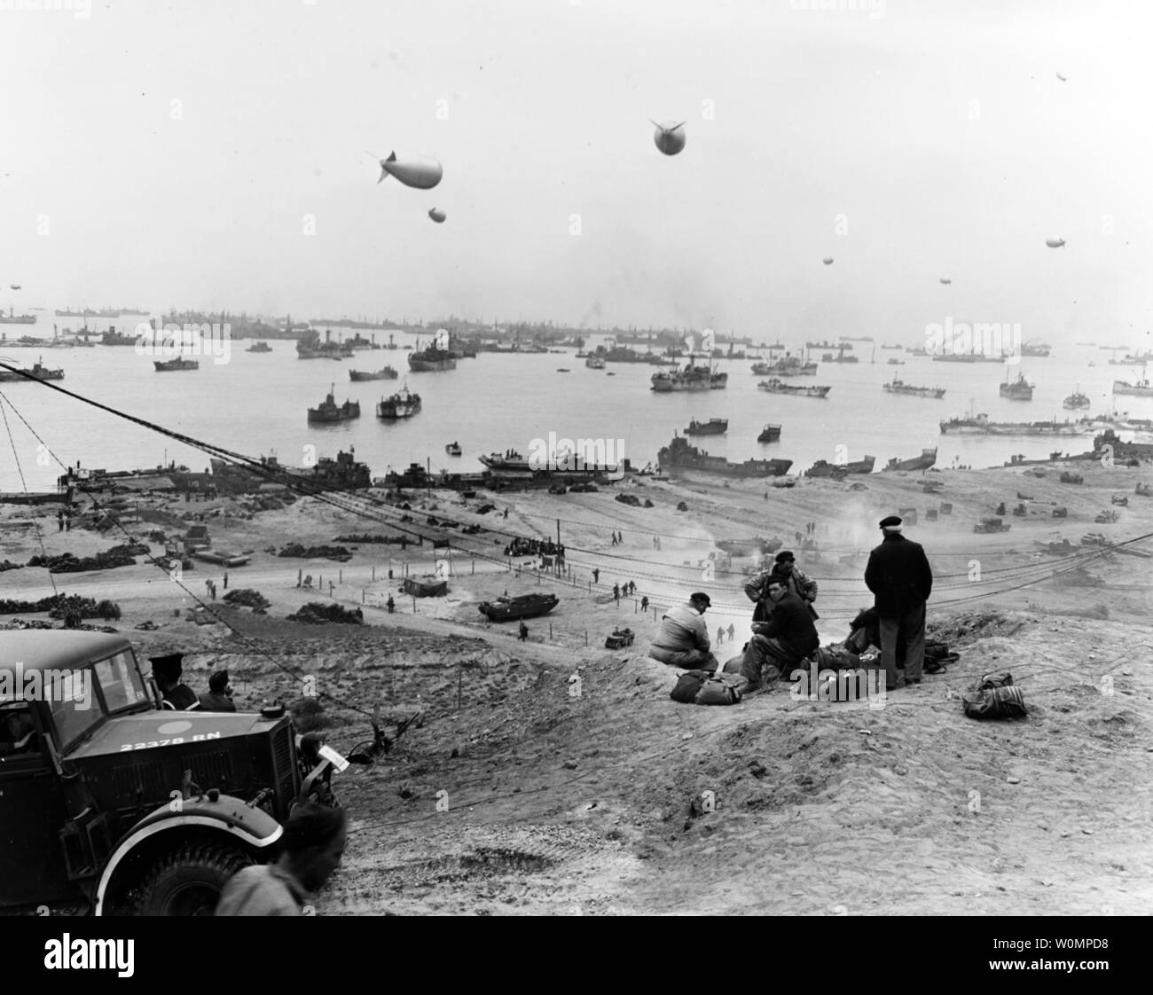 Royal navy vehicle Black and White Stock Photos & Images - Alamy