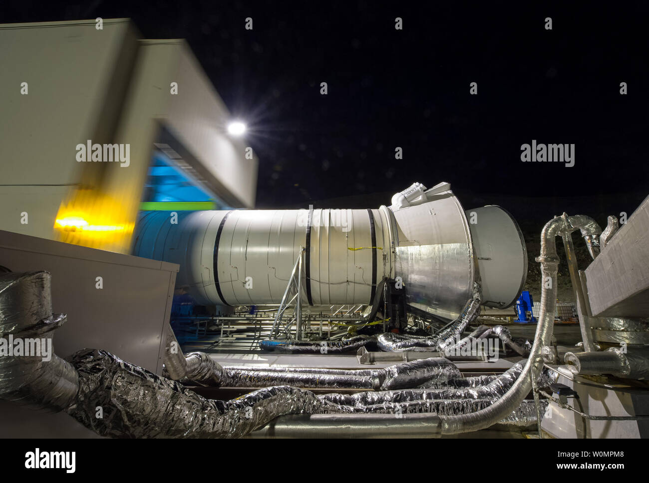 Back thrust hi-res stock photography and images - Alamy