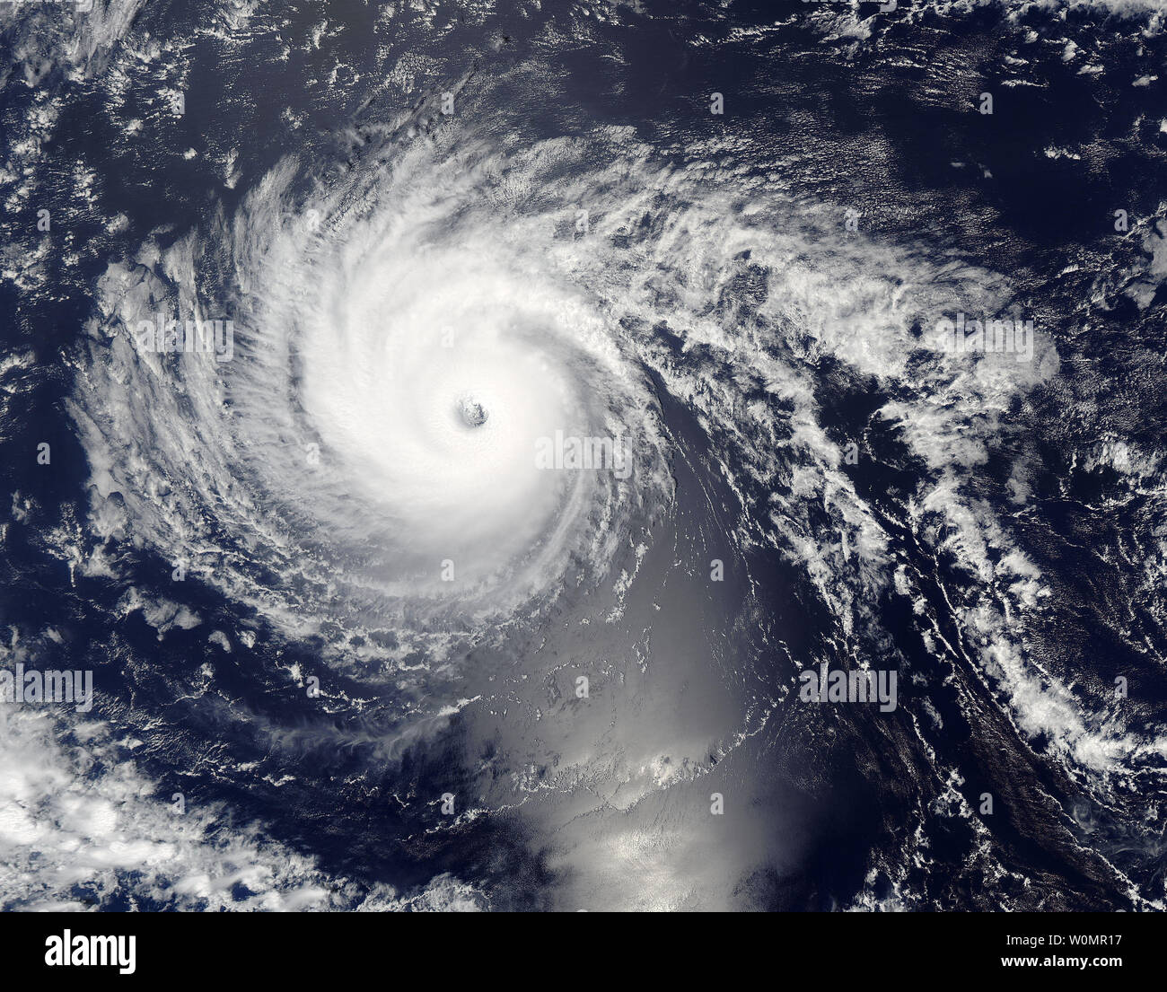 Hawaii satellite image hi-res stock photography and images - Alamy