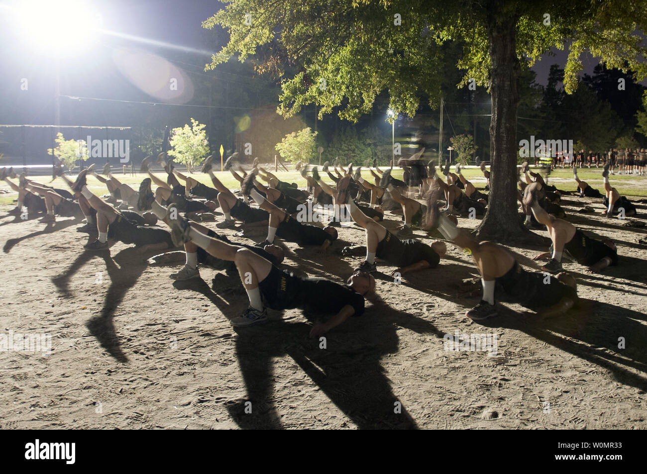 Basic combat training hi-res stock photography and images - Alamy