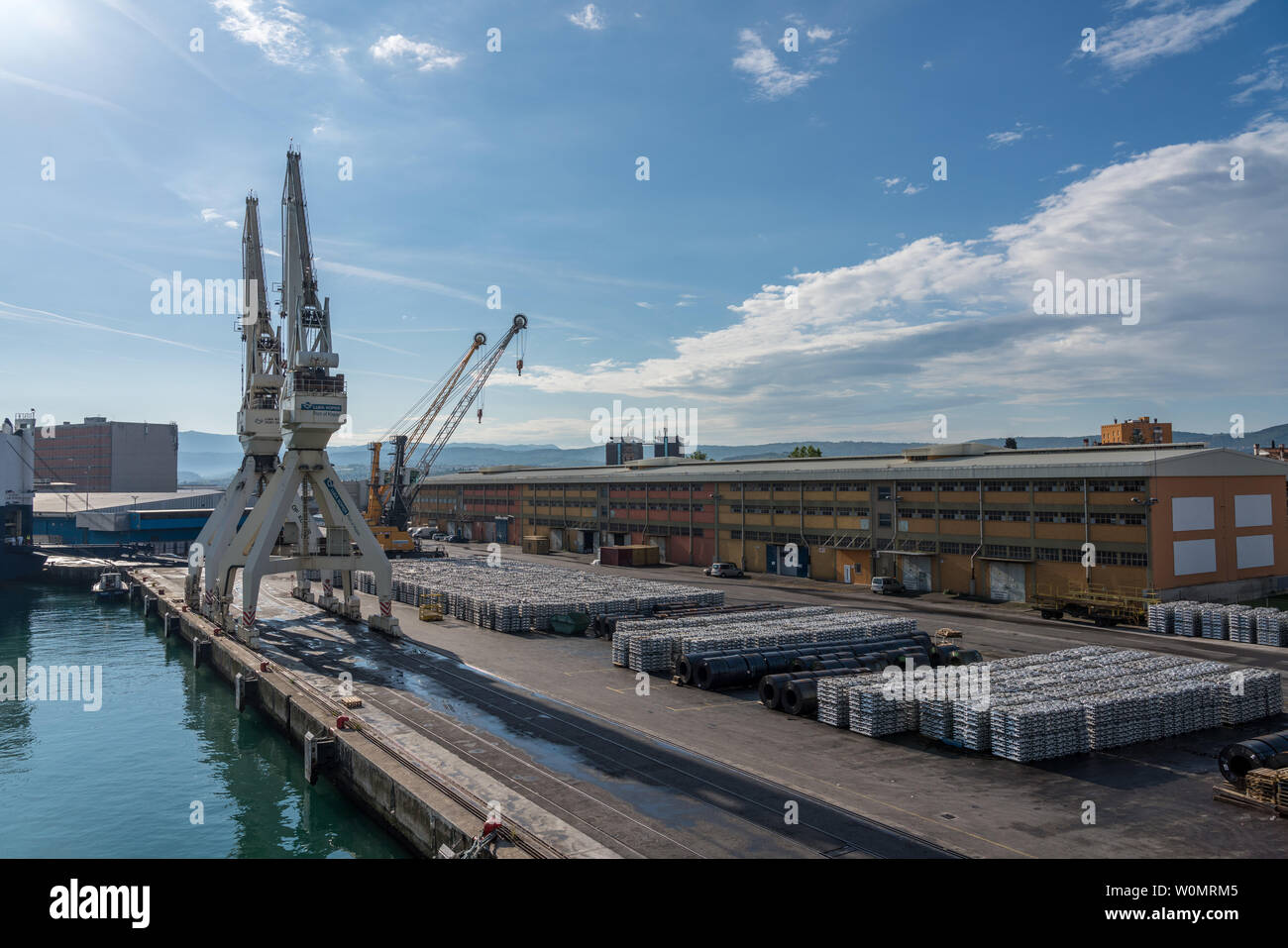 Port koper hi-res stock photography and images - Alamy