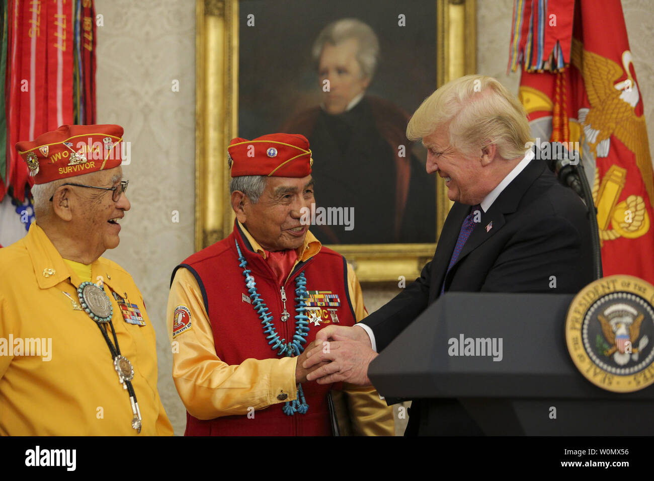 World war ii code talkers hi-res stock photography and images - Alamy