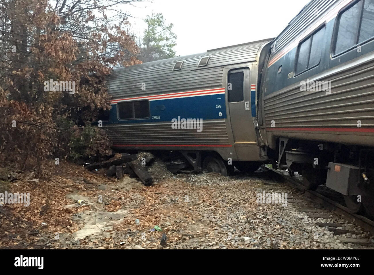 Amtrak accident hi-res stock photography and images - Alamy
