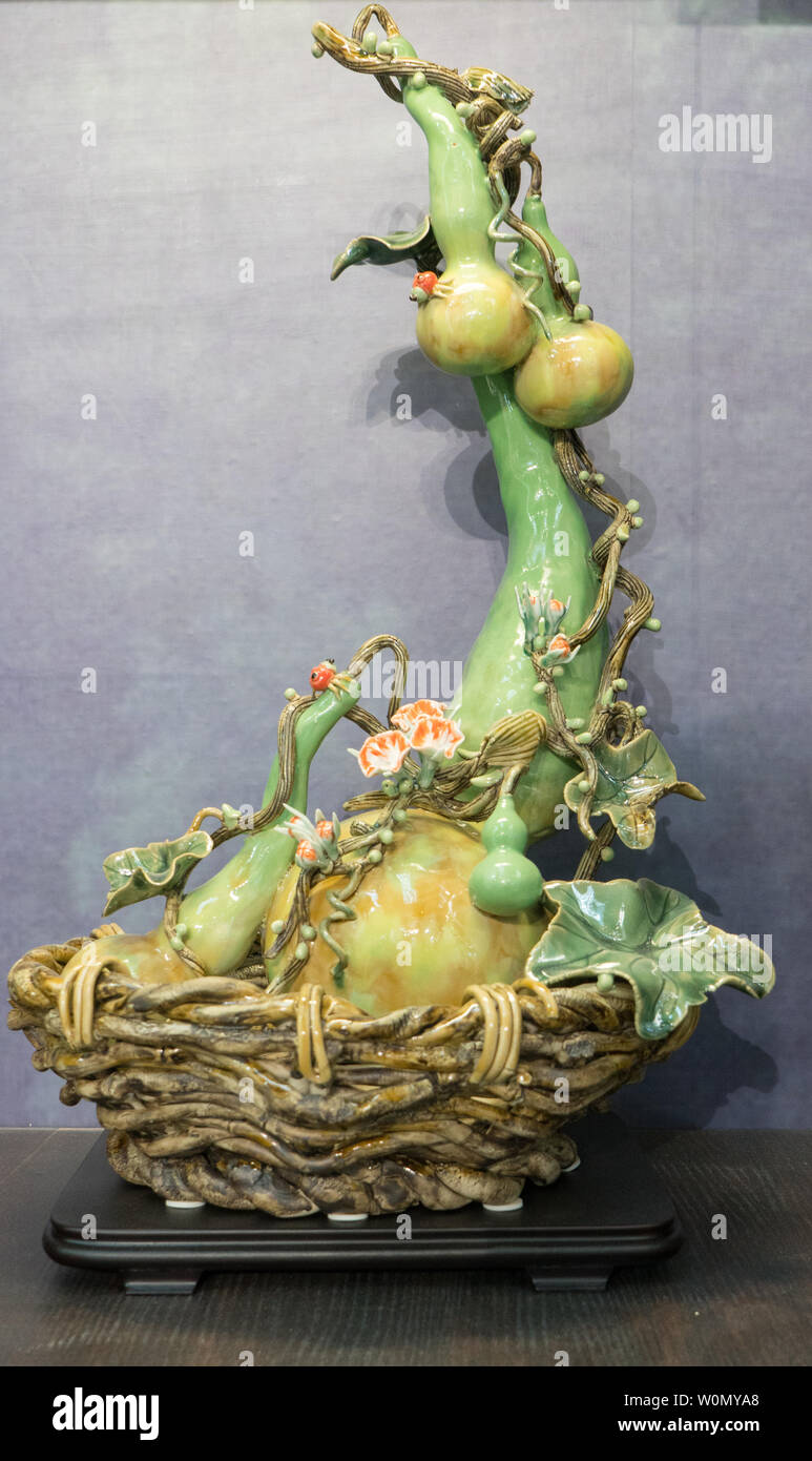 Walnut wood carving hi-res stock photography and images - Alamy