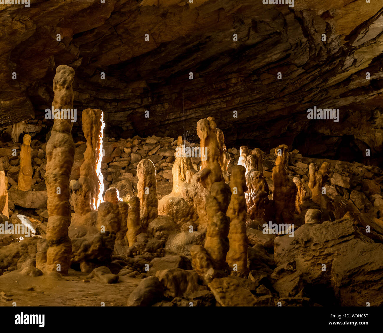 Strange rock formations underground in cave system Stock Photo - Alamy