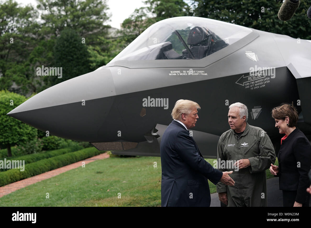 Lockheed martin chief test pilot alan norman hi-res stock photography ...