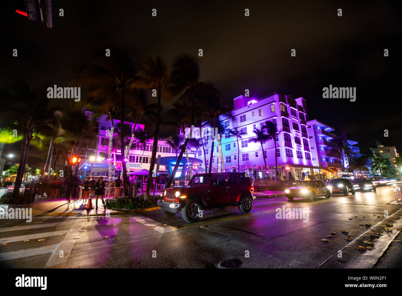 Night view of Street Ocean Drive, Art Deco Building. Colony and ...