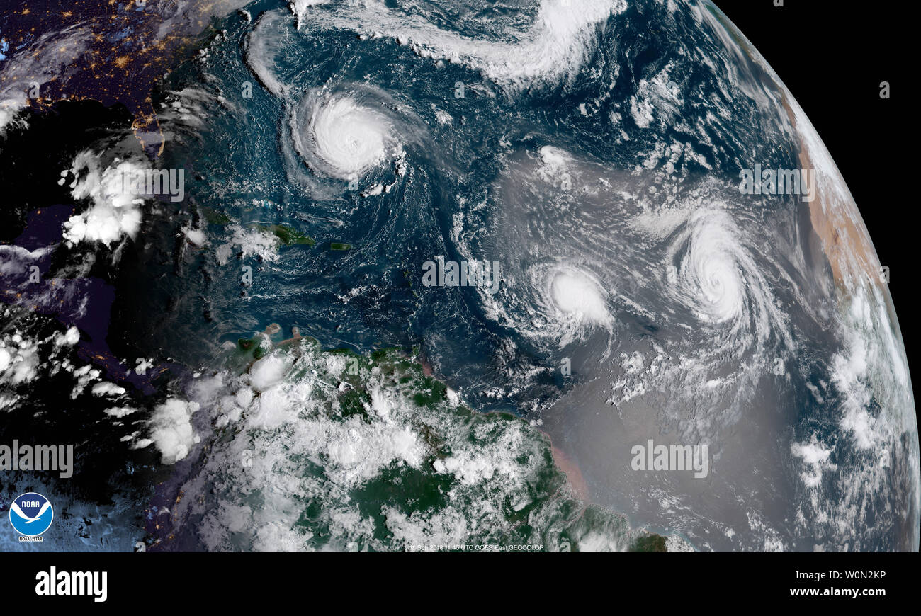 Major hurricane hi-res stock photography and images - Alamy