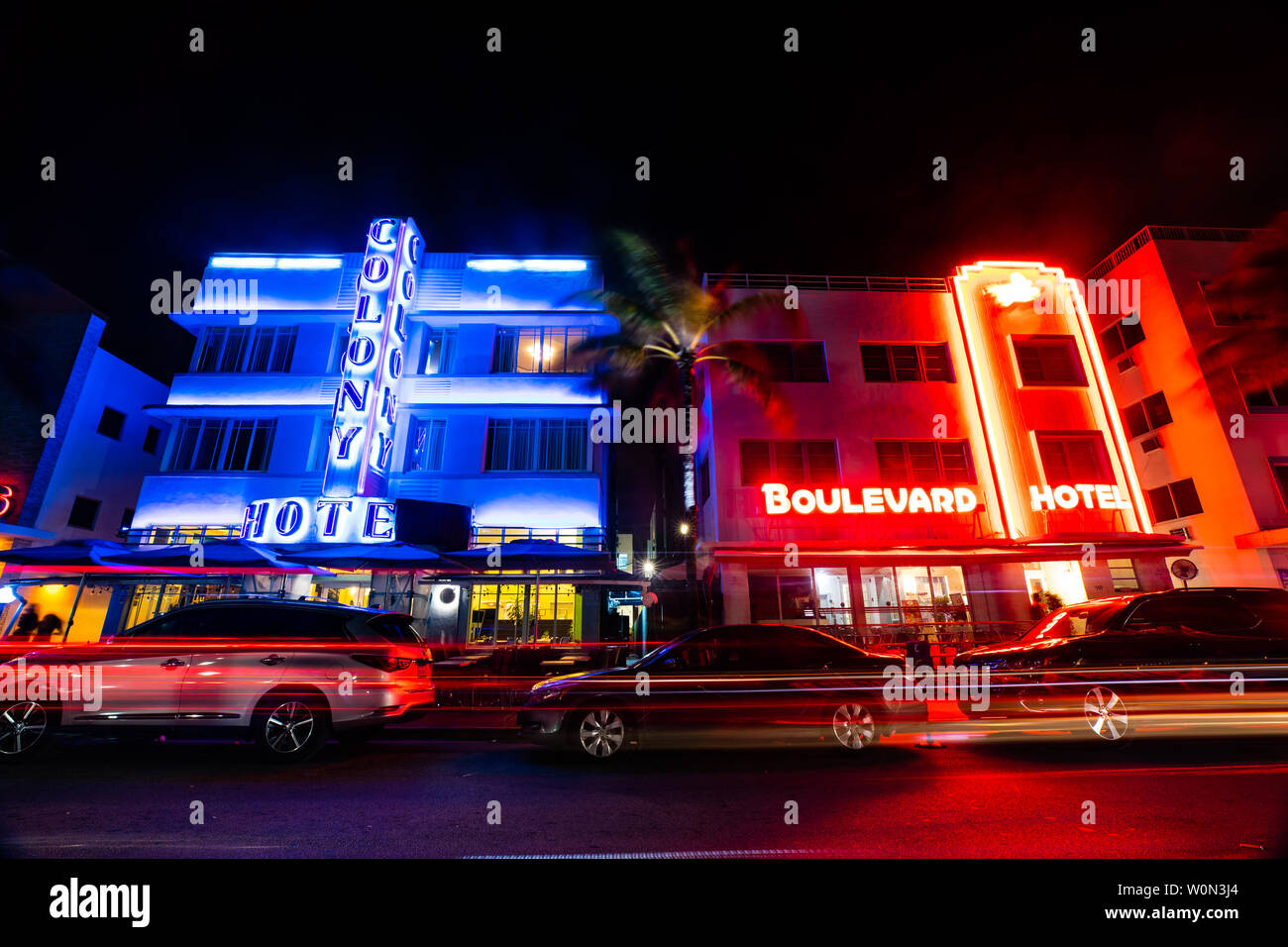 Night view of Street Ocean Drive, Art Deco Building. Colony and ...