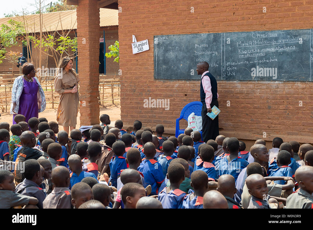 First Lady Melania Trump, alongside Maureen Masi, Head Teacher of ...