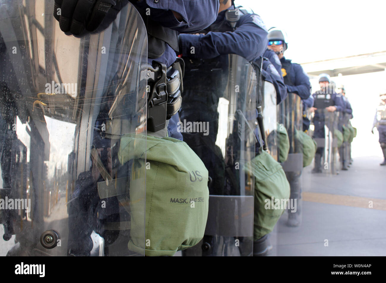 Cbp office of field operations hi-res stock photography and images - Alamy