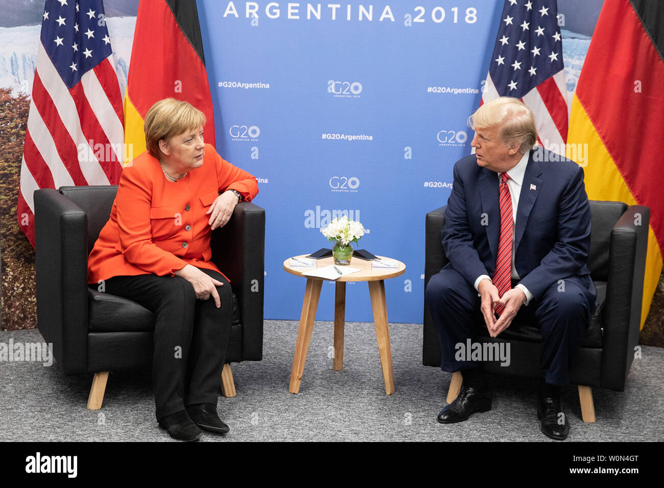 Trump merkel bilateral meeting hi-res stock photography and images - Alamy