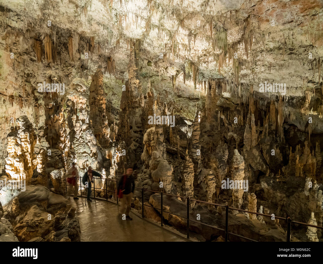 Strange rock formations underground in cave system Stock Photo - Alamy