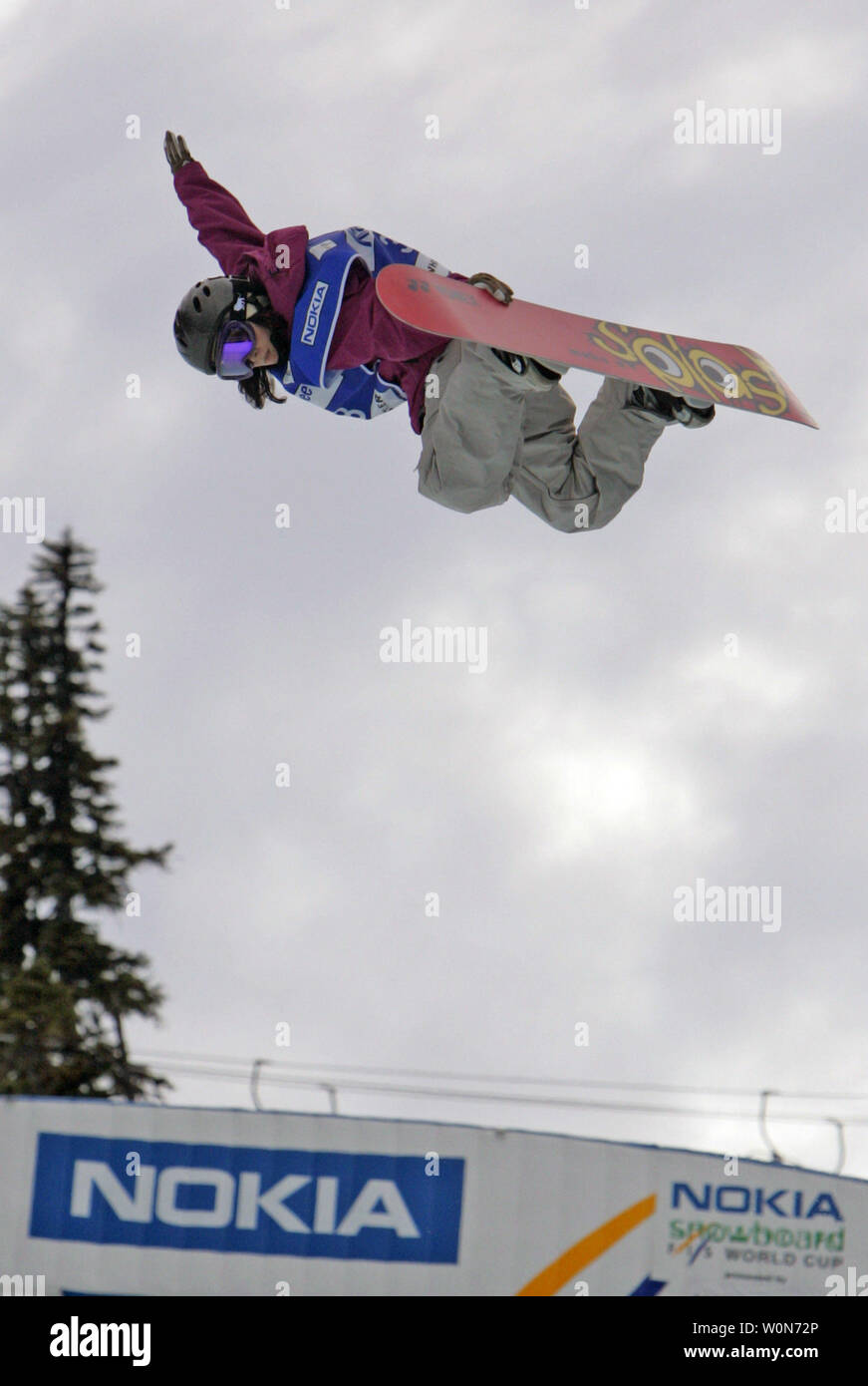 Shiho Nakashima of Japan jumps en route to the women's halfpipe gold in ...