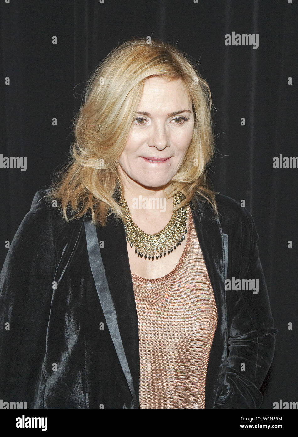 Actress Kim Cattrall arrives on the red carpet for her intimate ...