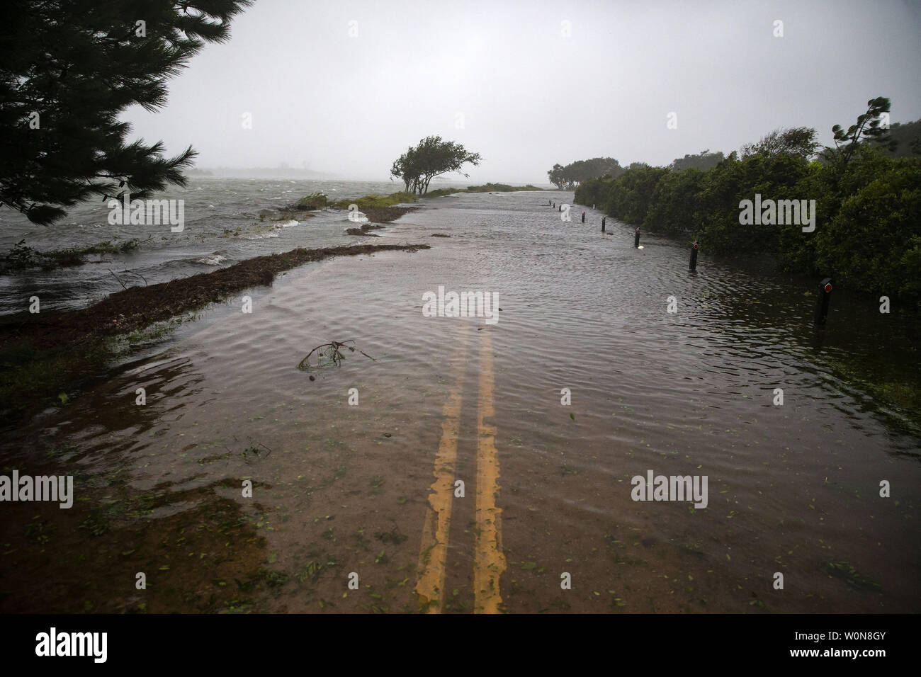 Hurricane florence landfall hi-res stock photography and images - Alamy