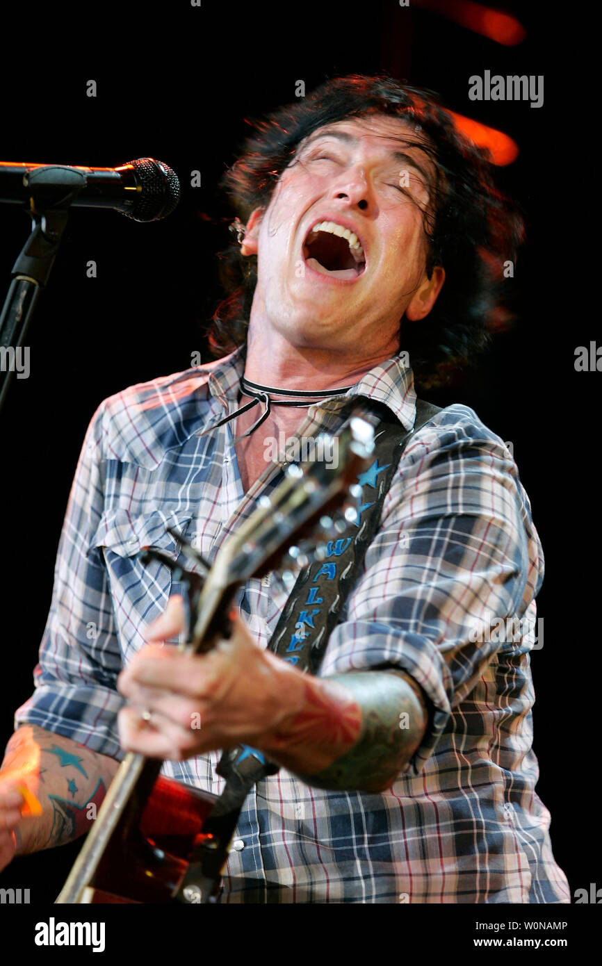 Butch walker hi-res stock photography and images - Alamy