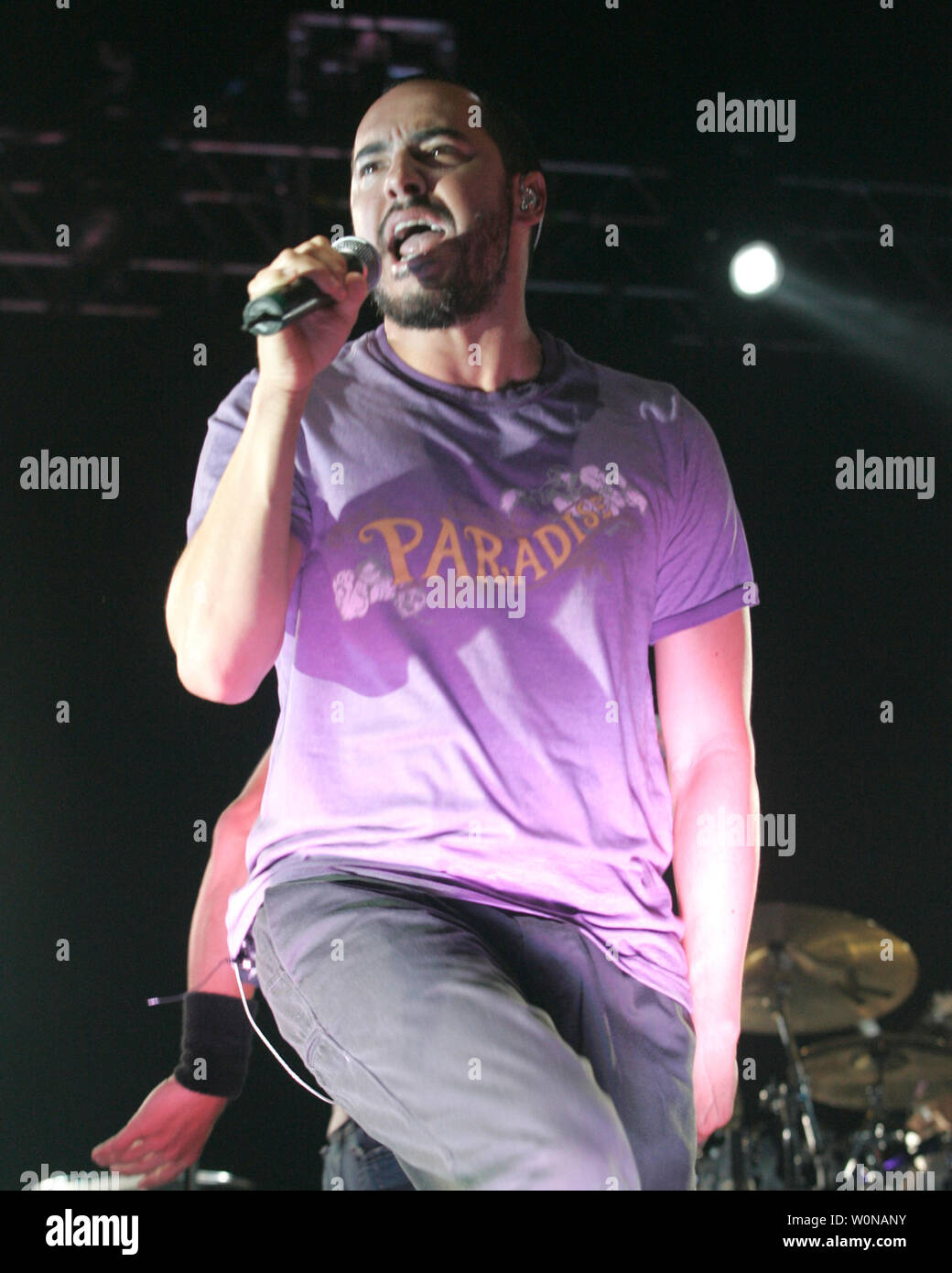 SA Martinez of 311 performs in concert, at the Sound Advice ...