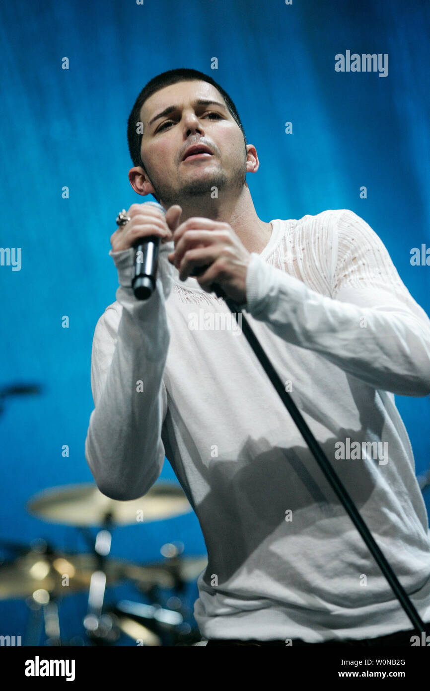 JD Fortune with INXS performs in concert, at the Mizner Park ...
