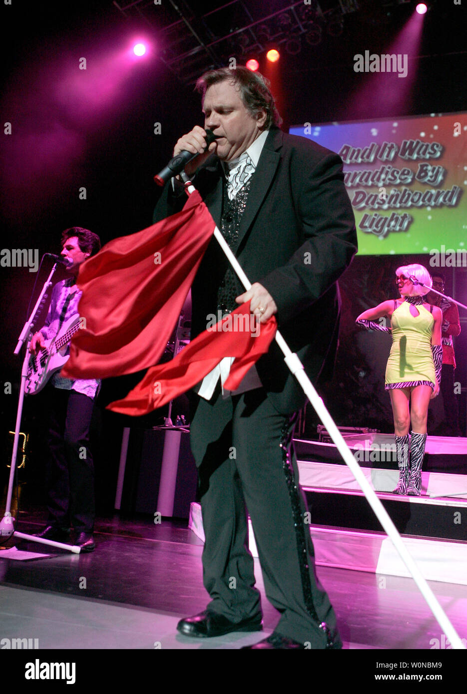 Meat loaf performs hi-res stock photography and images - Alamy