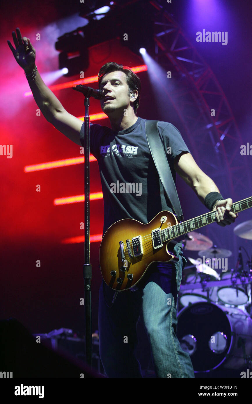 Nick Hexum with 311 performs in concert at the Sound Advice ...