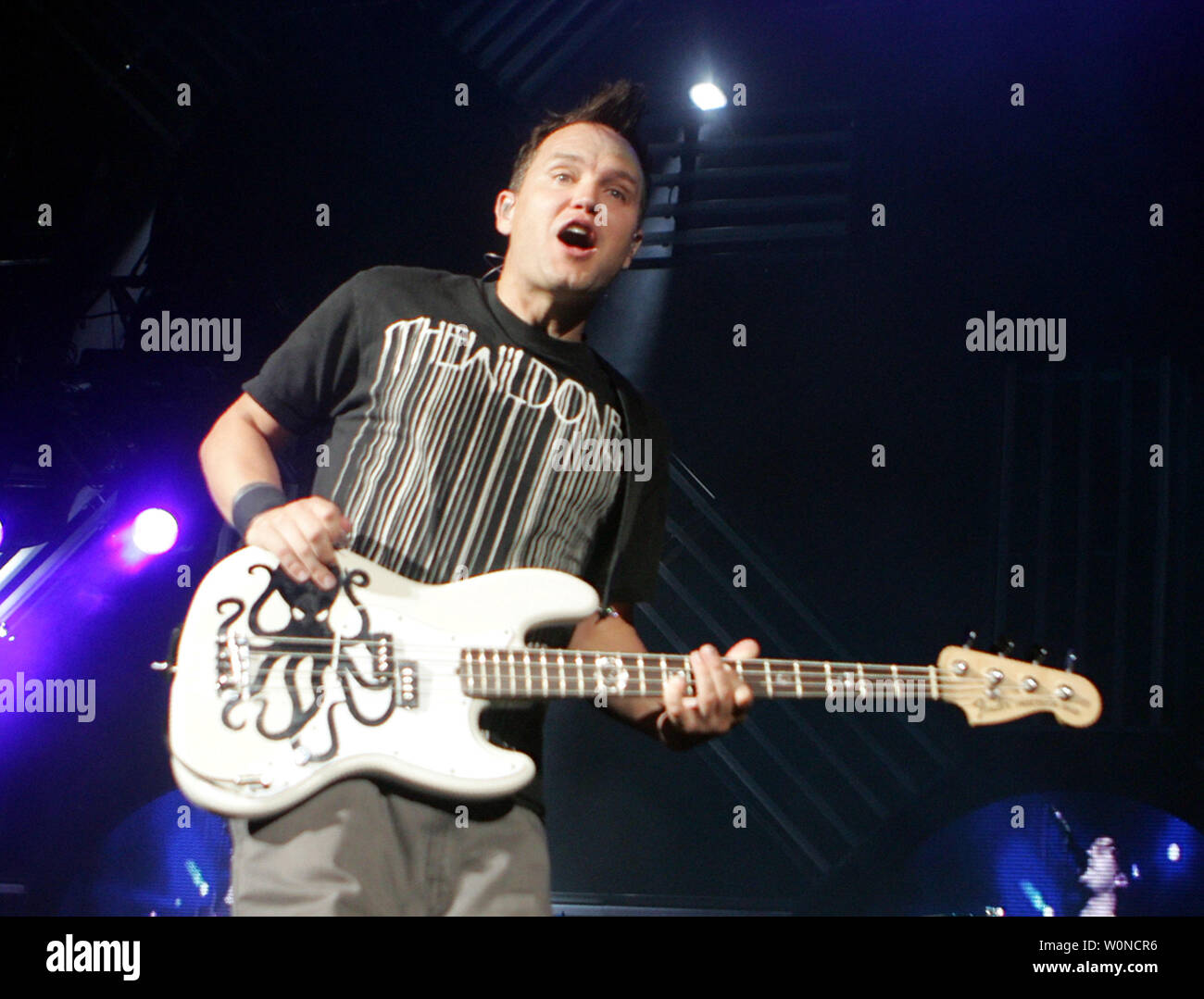 Mark hoppus of blink 182 hi-res stock photography and images - Alamy