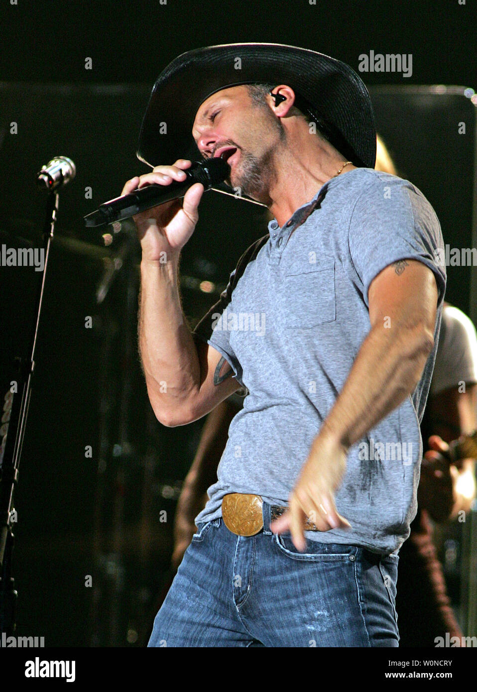 Country music superstar Tim McGraw performs in concert at the Cruzan ...