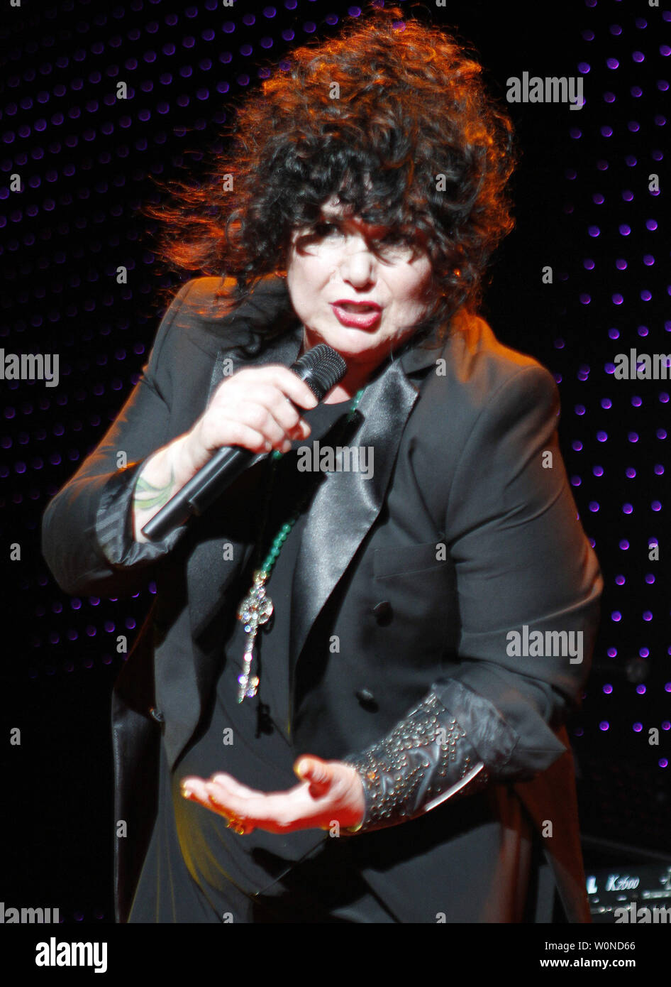 Ann wilson concert hi-res stock photography and images - Alamy