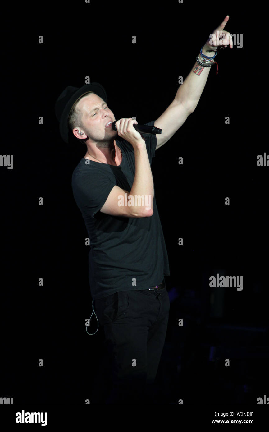 Ryan Tedder with OneRepublic performs in concert at the Cruzan ...