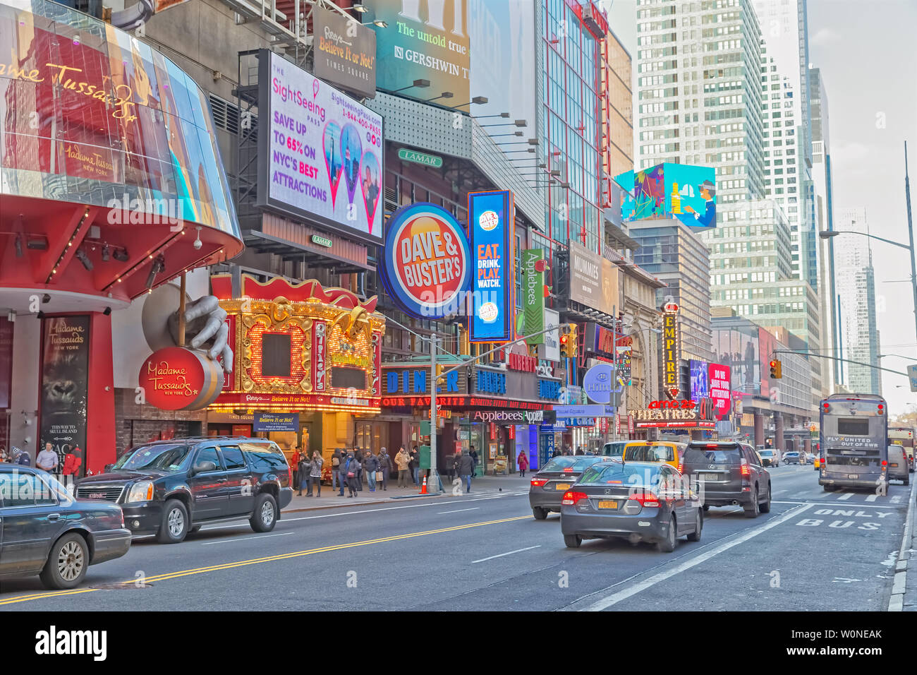 42 street new york hi-res stock photography and images - Alamy