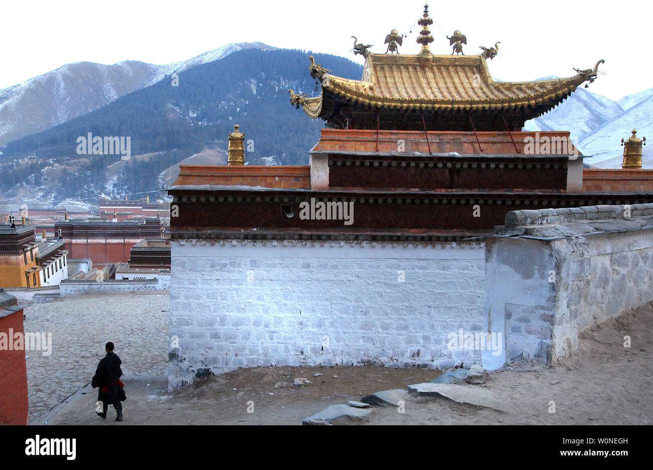 Tibetan monastery labrang at the monlam festival hi-res stock ...