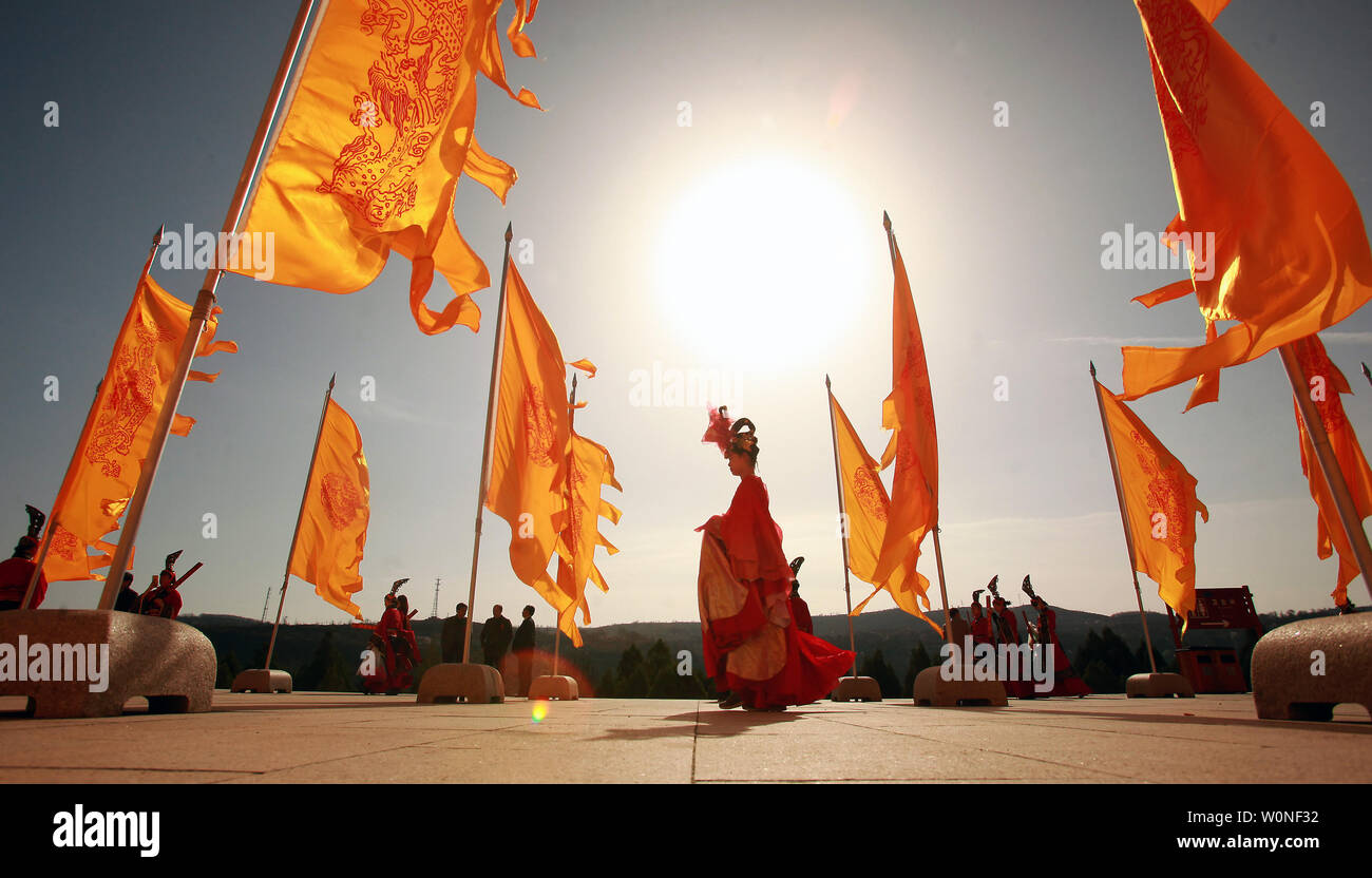 Tomb sweeping festival china hi-res stock photography and images - Alamy