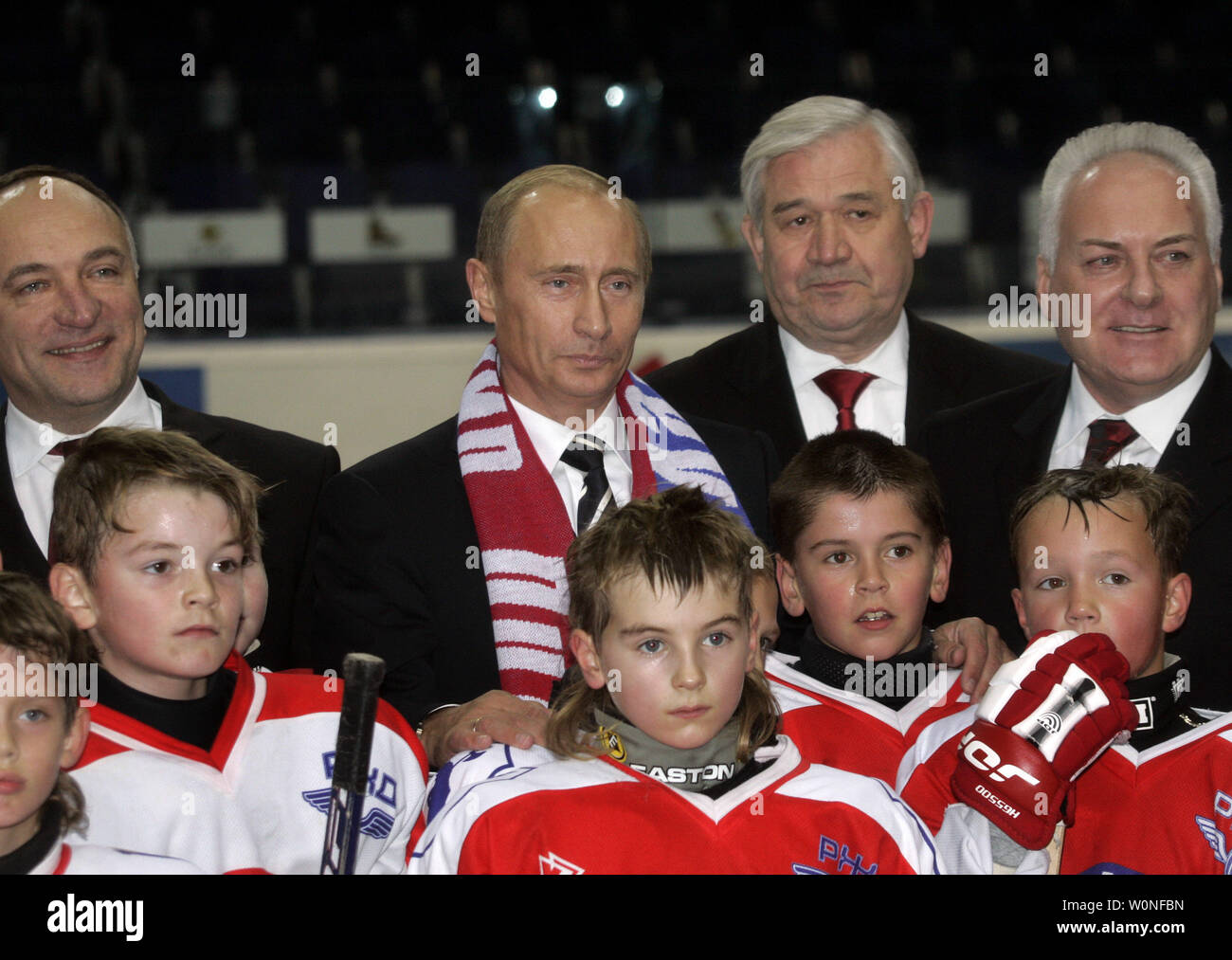 Vladimir putin young hi-res stock photography and images - Alamy
