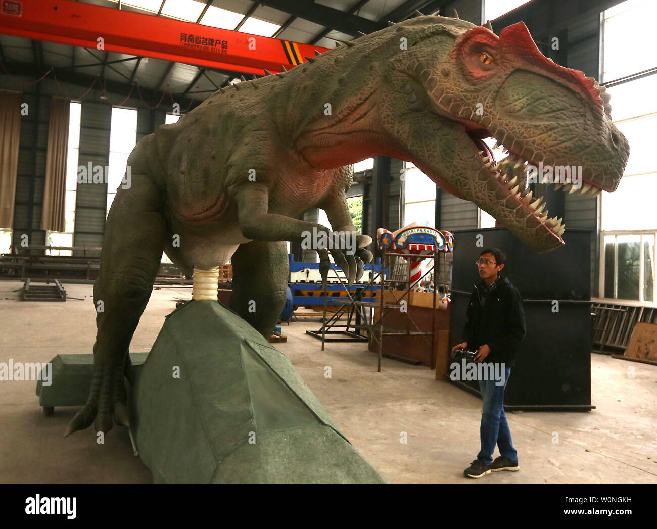 Dinosaur production hi-res stock photography and images - Alamy