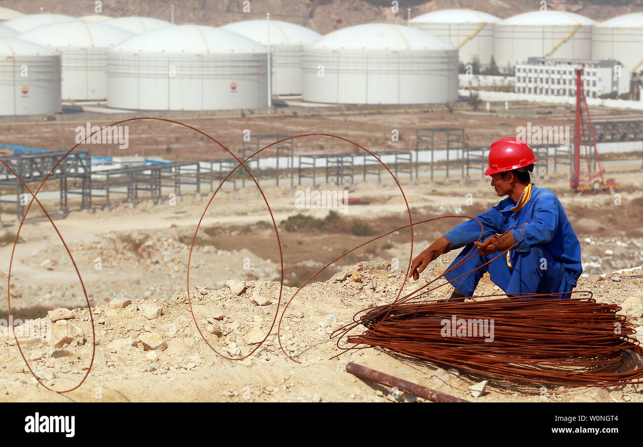 Shell steel storage hi-res stock photography and images - Alamy