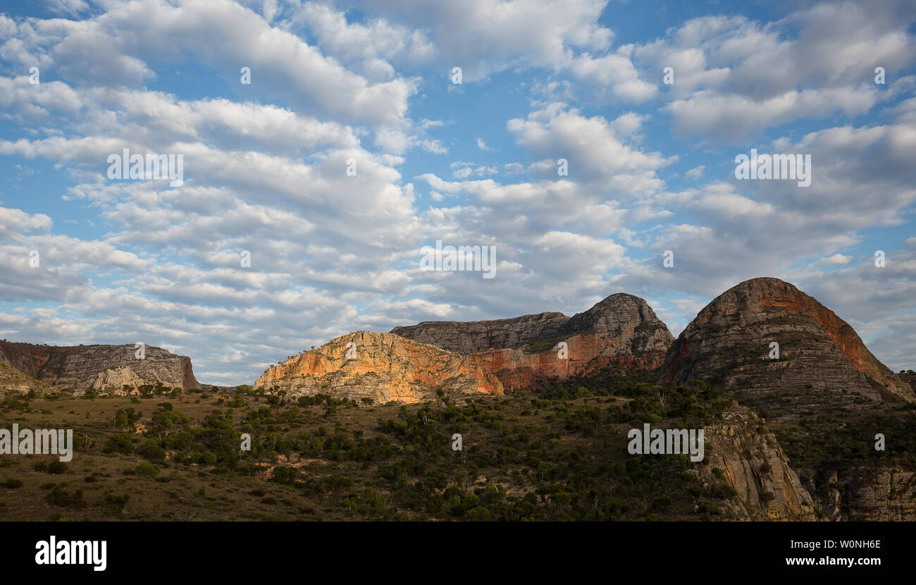 Isalo cliffs hi-res stock photography and images - Alamy