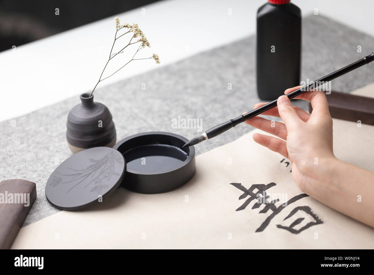 Soft pen calligraphy hi-res stock photography and images - Alamy