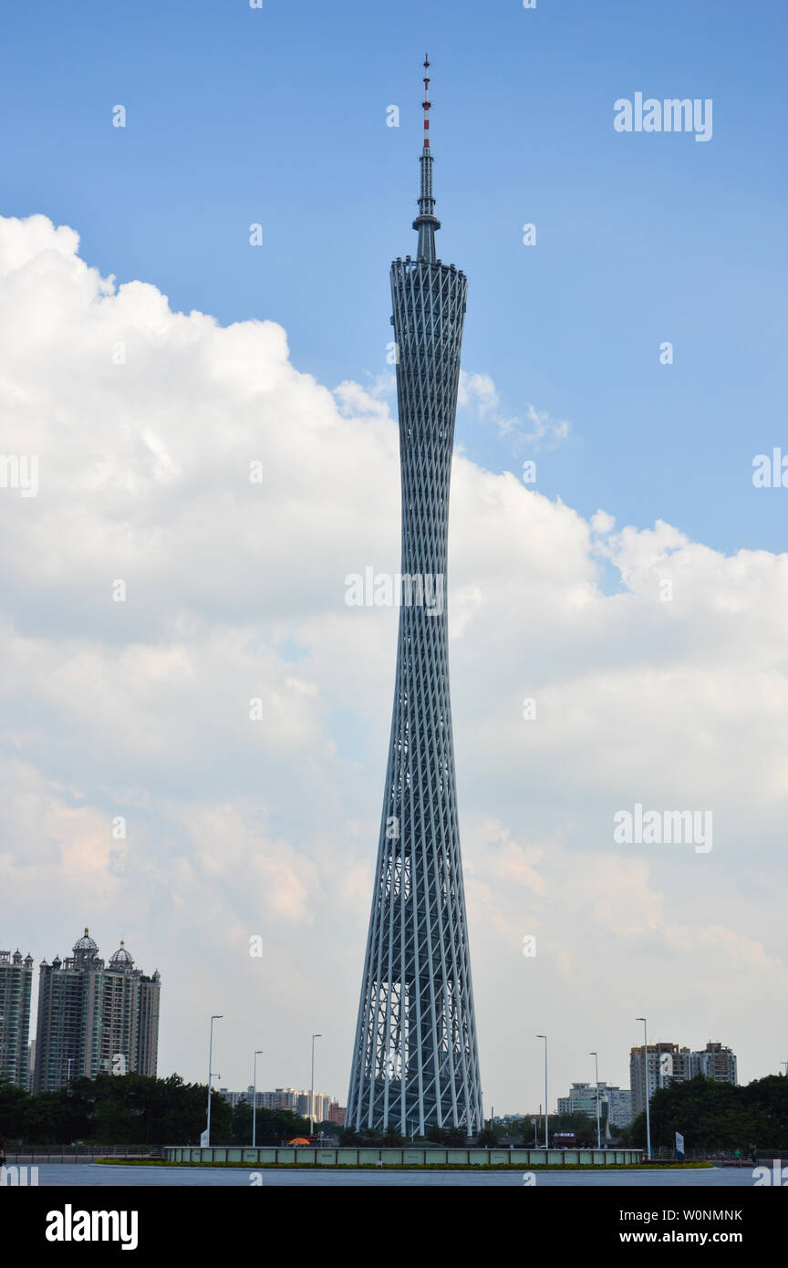 Modern downtown and modern taller city hi-res stock photography and ...