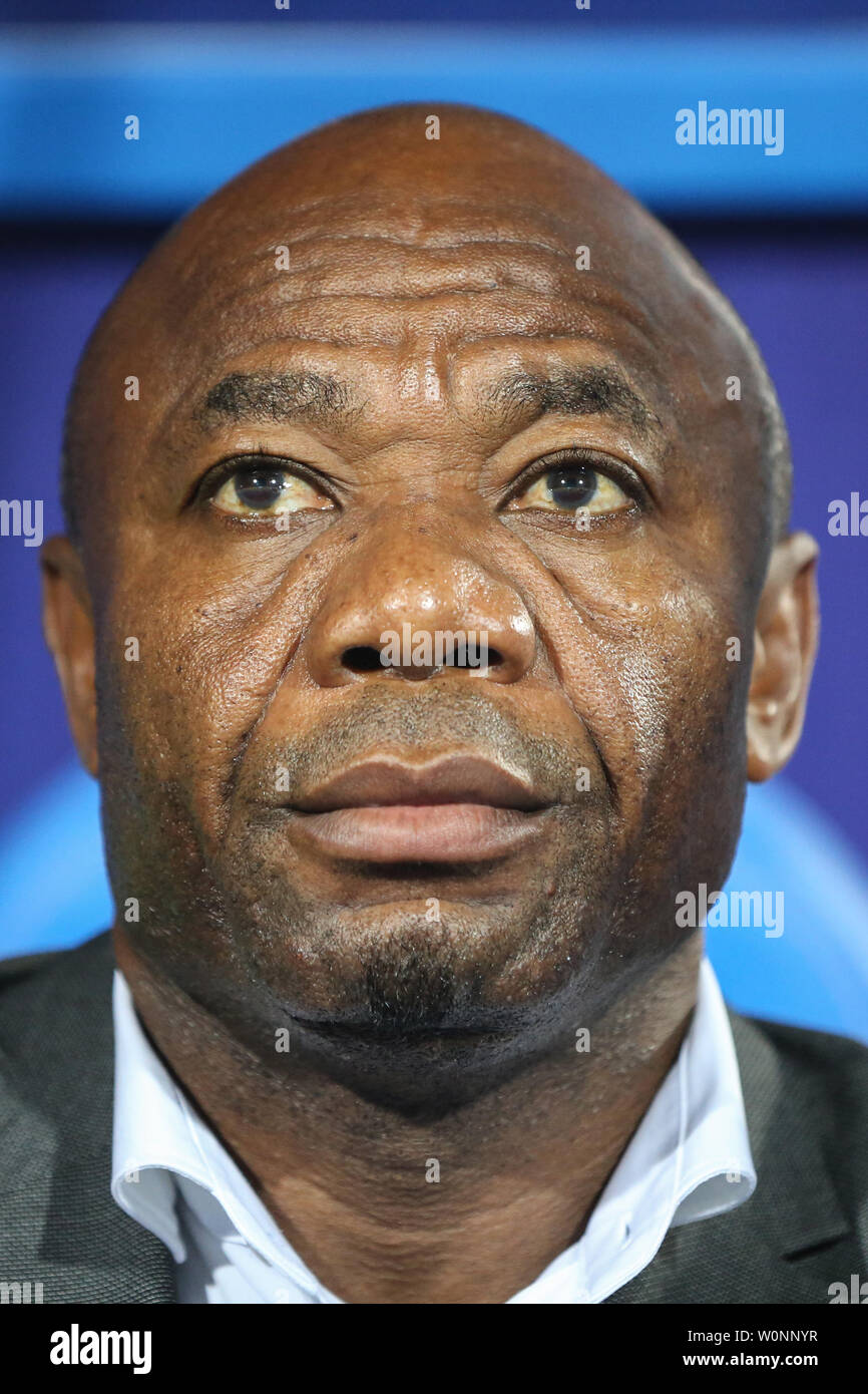 Emmanuel amunike hi-res stock photography and images - Alamy