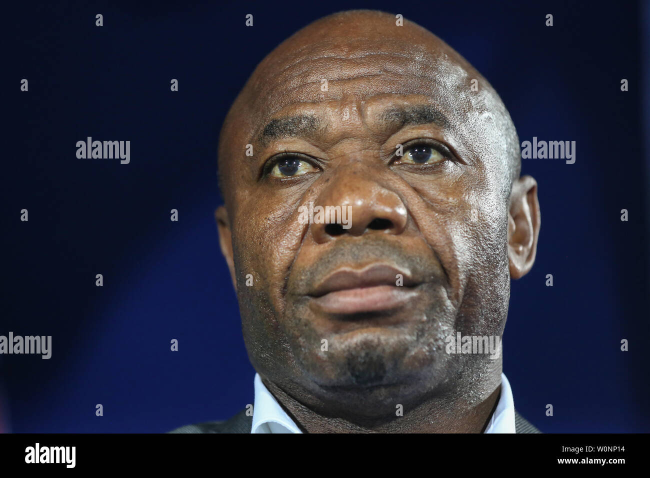 Emmanuel amunike hi-res stock photography and images - Alamy