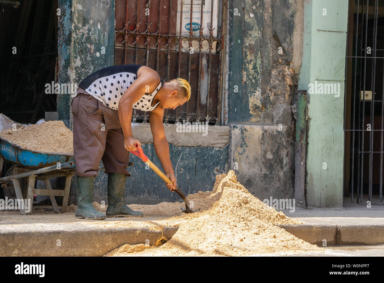 Labour work hi-res stock photography and images - Alamy