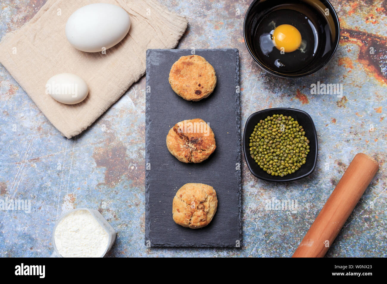 Delicious green bean cake Stock Photo - Alamy